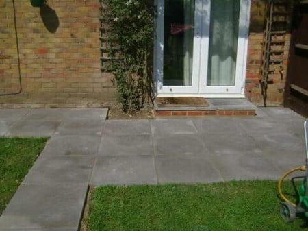 Thakeham Regency Ripple Paving - Kebur Garden Materials